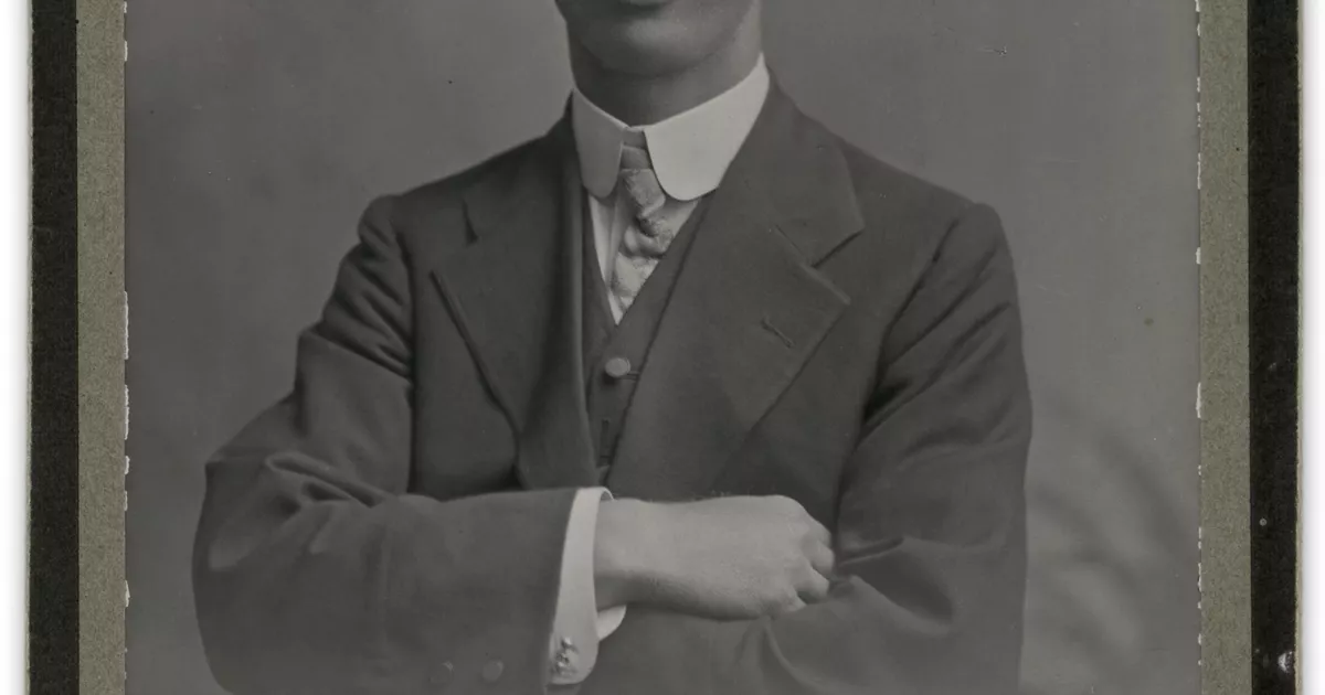 Portrait of young gentleman, arms folded - AGSA Collection