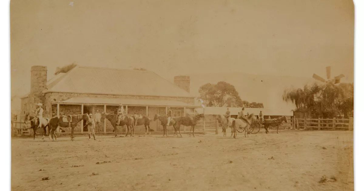 Horsemen in front of a building - AGSA Collection