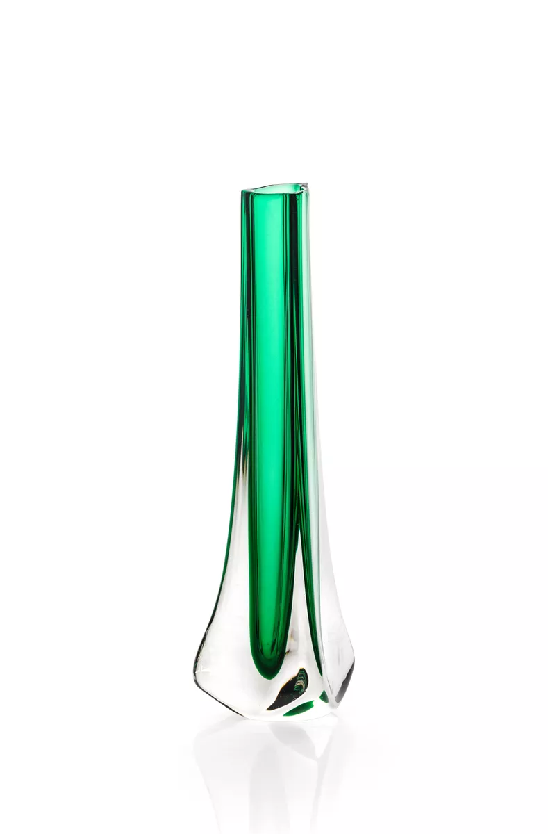 Triangular cased single flower vase in emerald - AGSA Collection
