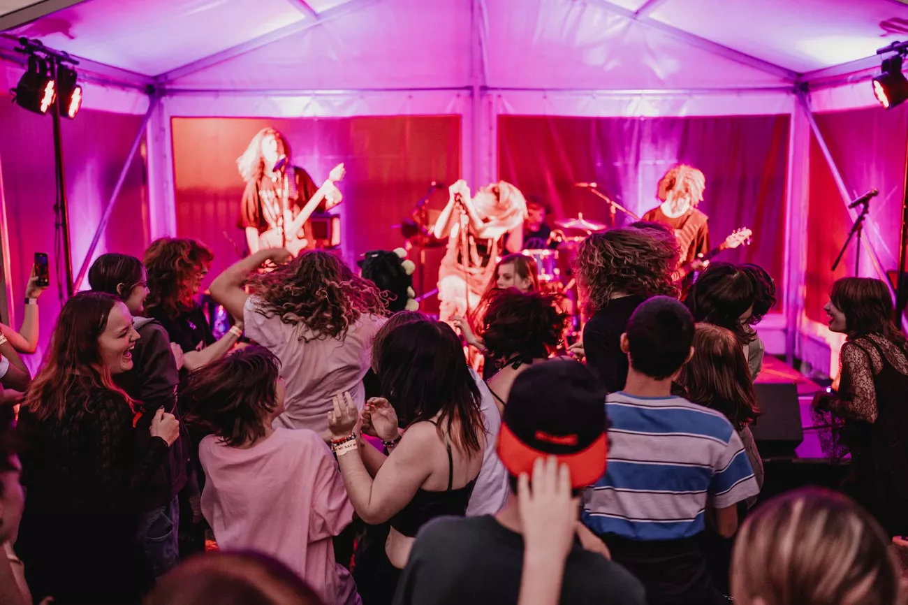 Neo Technicolour - AGSA