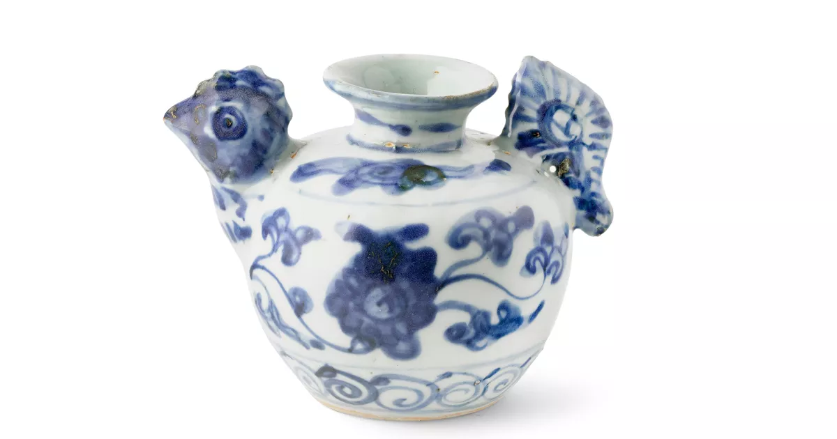 Pouring vessel (kendi), in the form of a hen - AGSA Collection