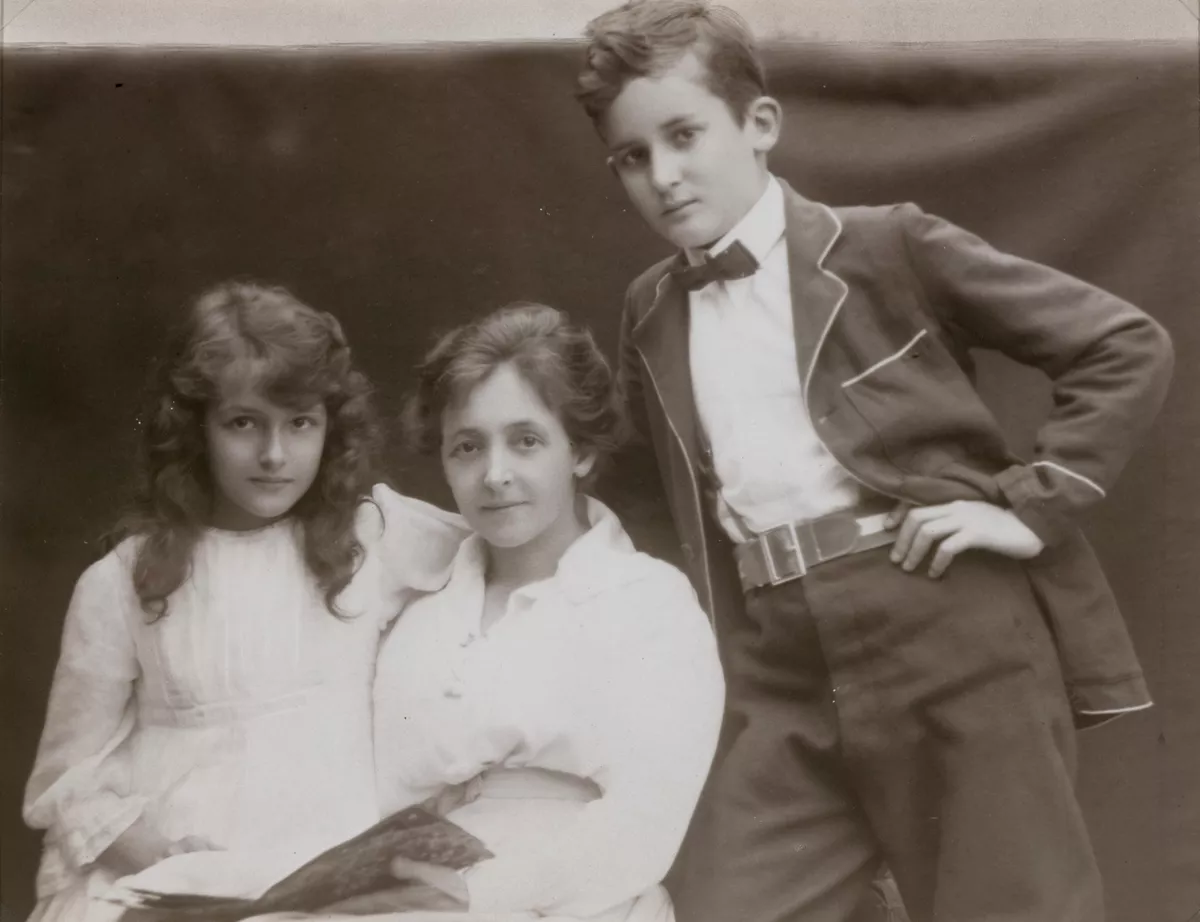 Portrait of Annie Croft with her children Basil and Mildred - AGSA ...