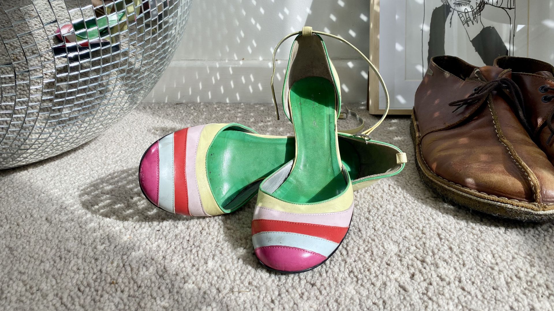 Exhibition | Happy objects. - Australian Design Centre