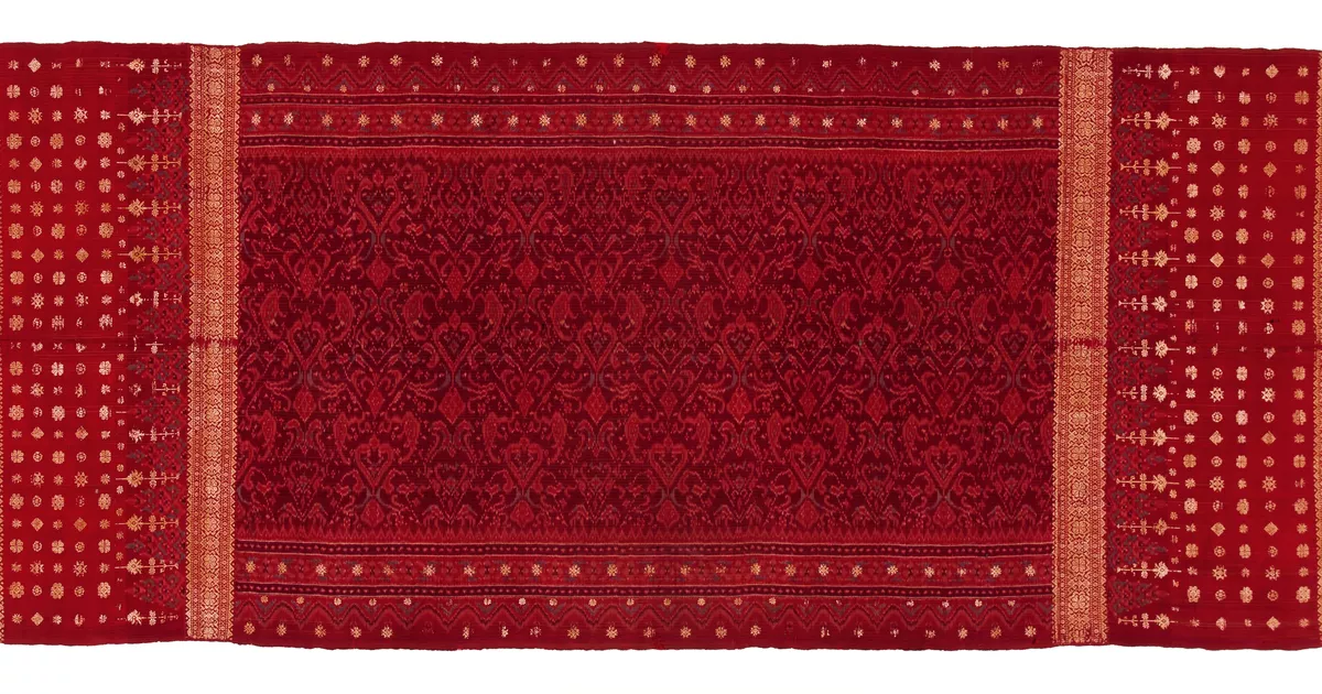 Shoulder cloth (kain limar songket), with pattern inspired by imported ...