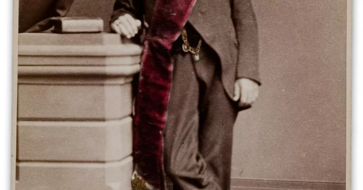 Portrait of gentleman wearing coloured sash - AGSA Collection