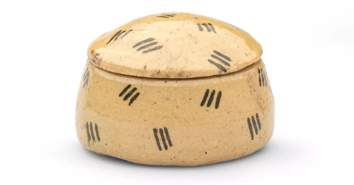 Pill box - AGSA Collection
