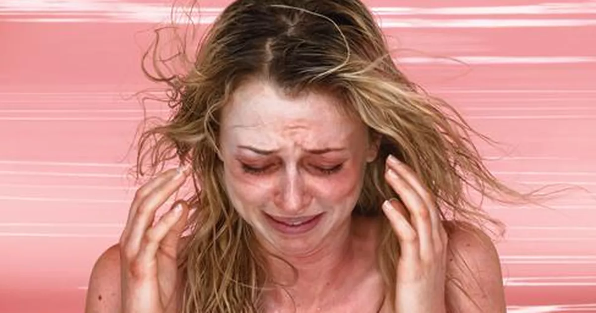 a dozen useless actions for grieving blondes #2 - AGSA Collection