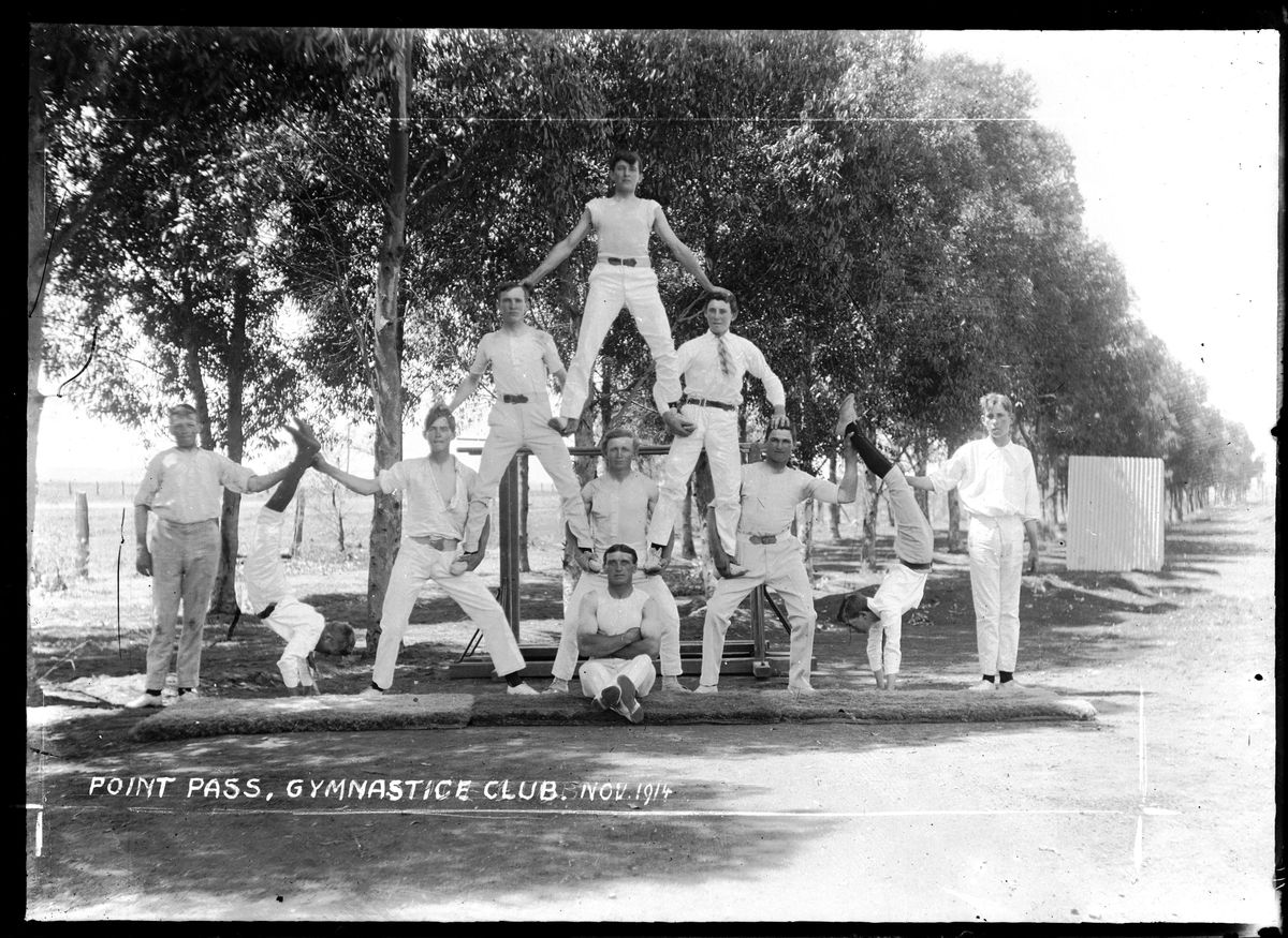 Point Pass gymnastics club - AGSA Collection