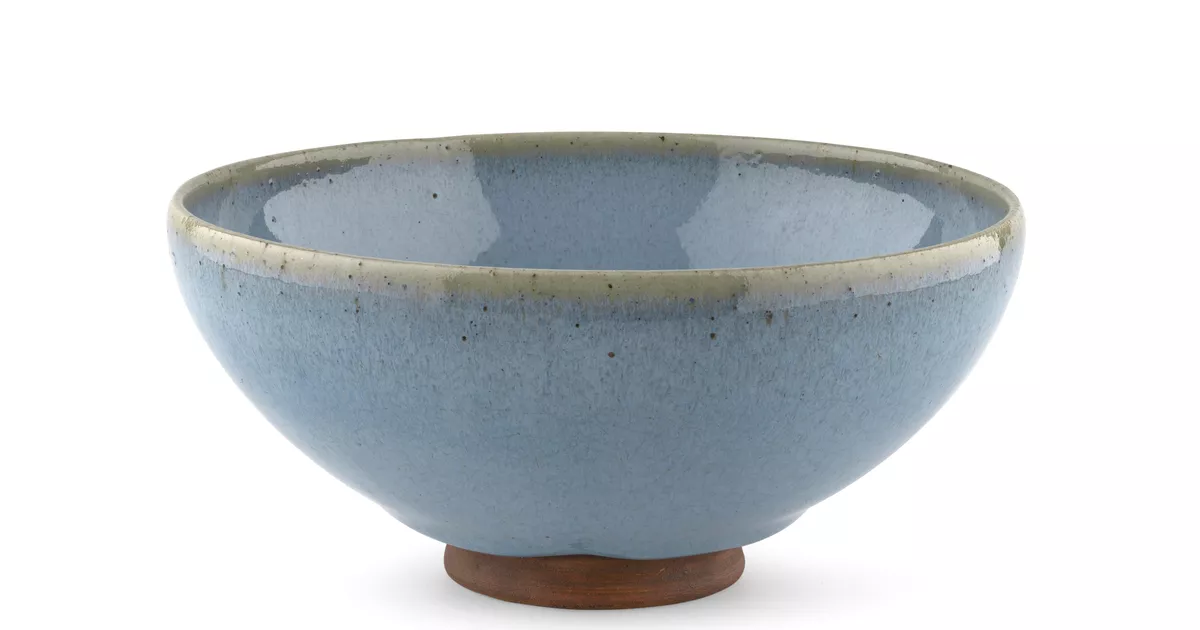 Bowl, with crackled lavender glaze - AGSA Collection