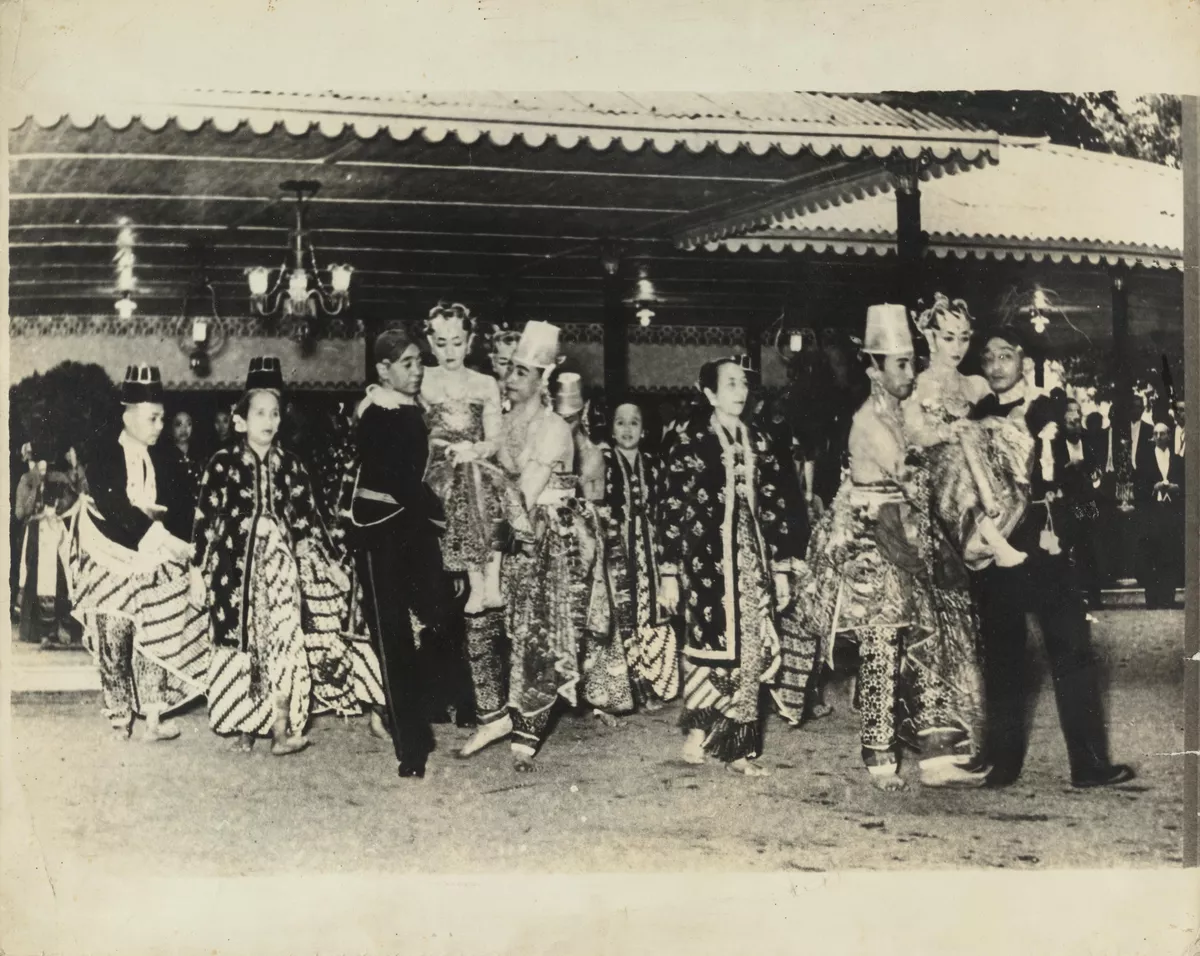 Serimpi dance, Kraton - AGSA Collection